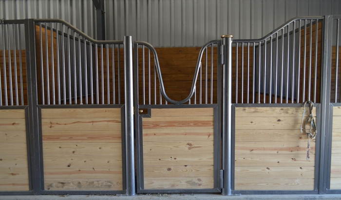 Horse Stable Stalls Customized For Barns - Rockin J Equine