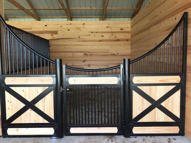 Horse Stable Stalls Customized For Barns - Rockin J Equine