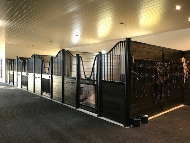 Horse Stable Stalls Customized For Barns - Rockin J Equine